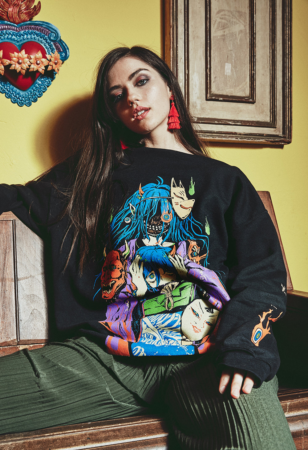 MASK COLLECTOR Sweater – OMOCAT