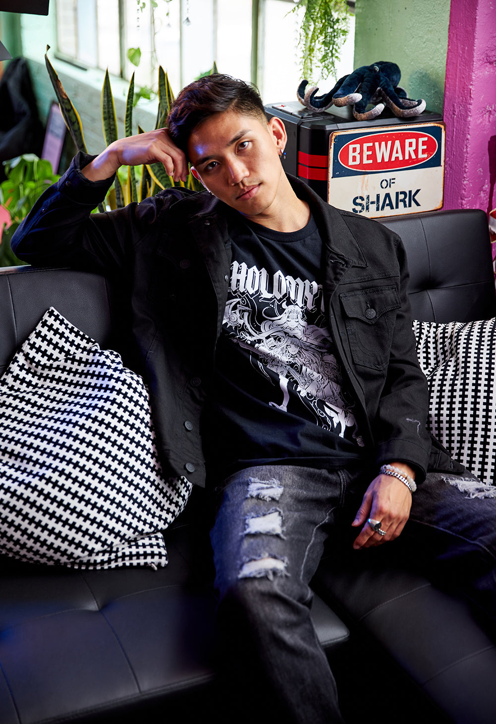 holoMyth T-Shirt – OMOCAT