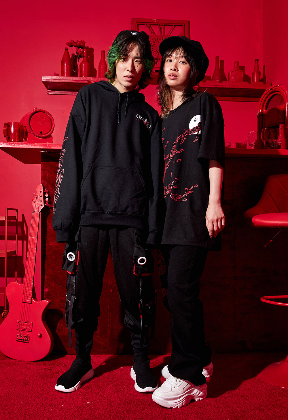 RED HANDS T-Shirt – OMOCAT